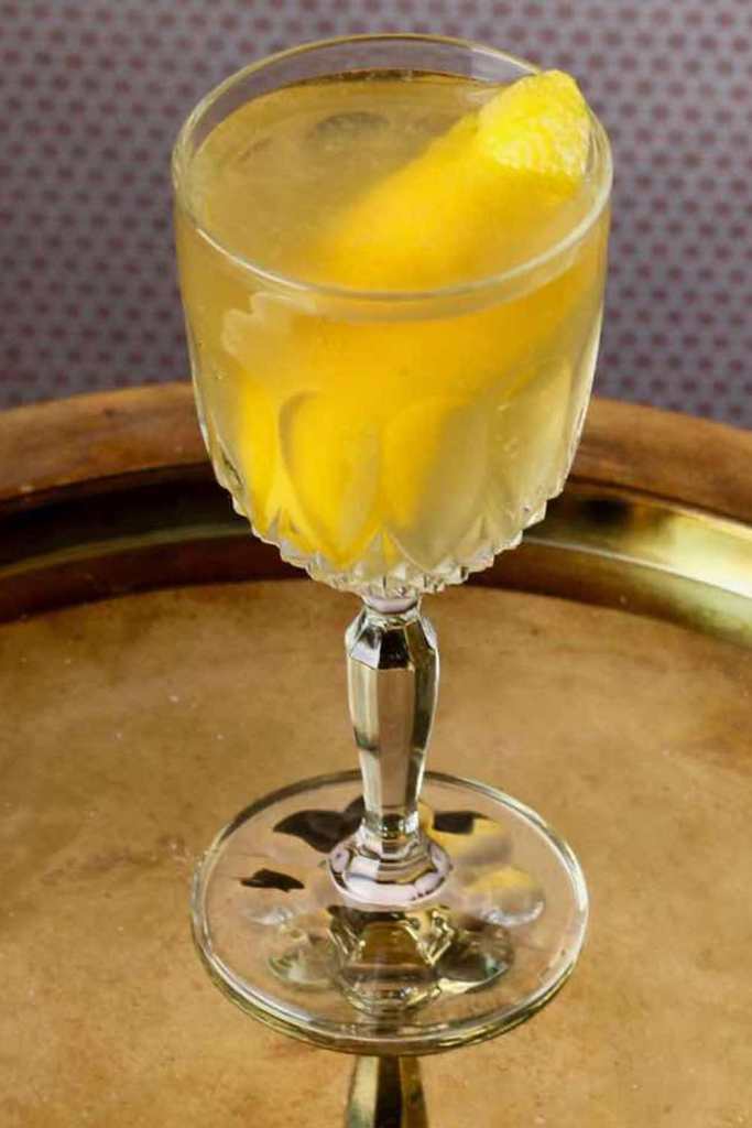 Brandy Daisy - Original Recipe & History - Vintage American Cocktails