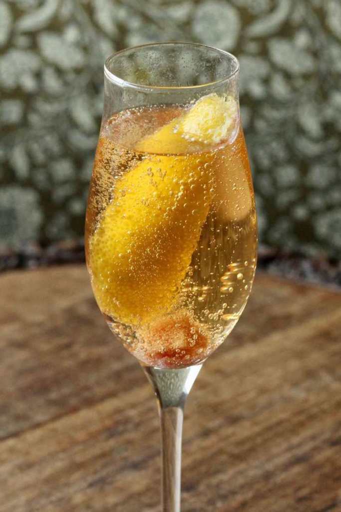 Champagne Cocktail - Classic Recipe & History - Vintage American Cocktails